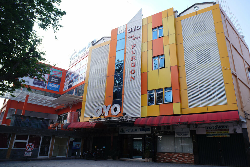 Otel Oyo 142 Hotel Al Furqon Syariah, Palembang, foto