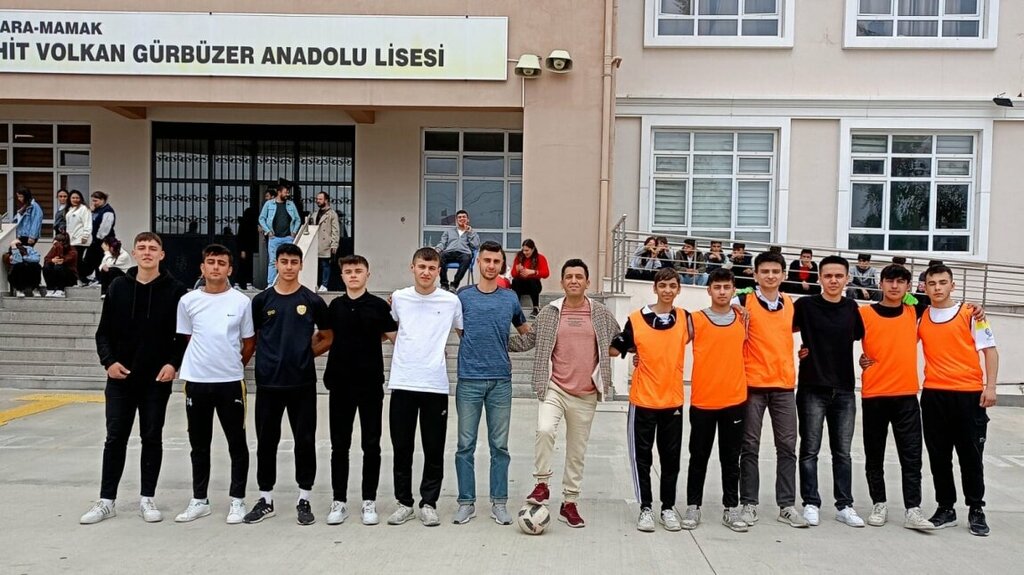 Lise Şehit Volkan Gürbüzer Anadolu Lisesi, Ankara, foto