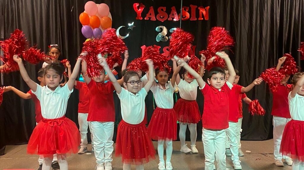 Ortaokul Atatürk Çiftliği Ortaokulu, İstanbul, foto