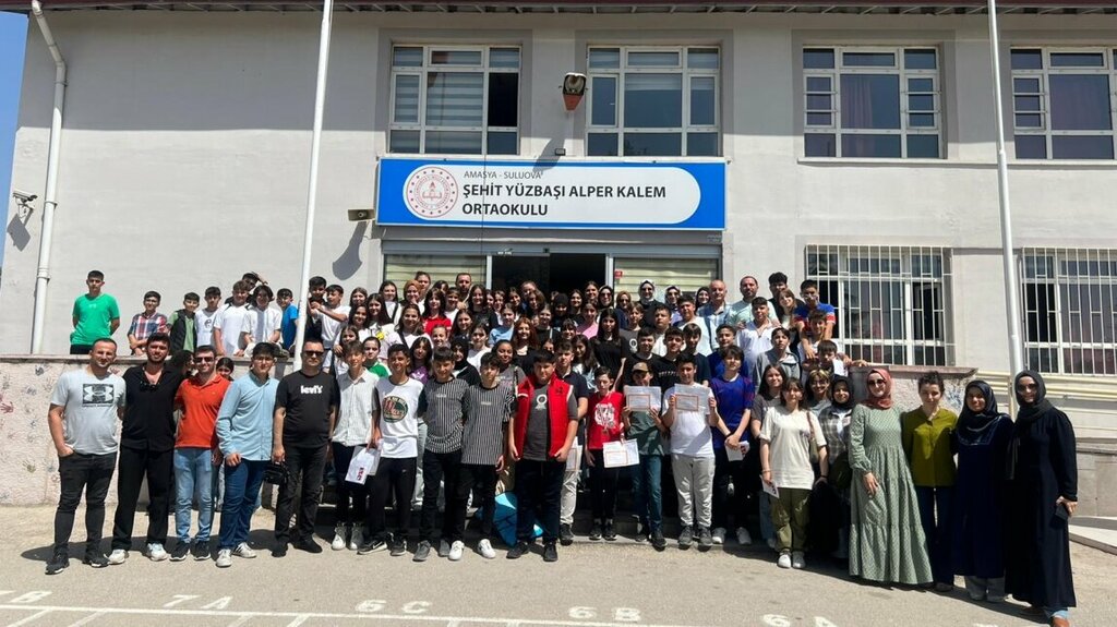 Ortaokul Şehit Yüzbaşı Alper Kalem Ortaokulu, Suluova, foto
