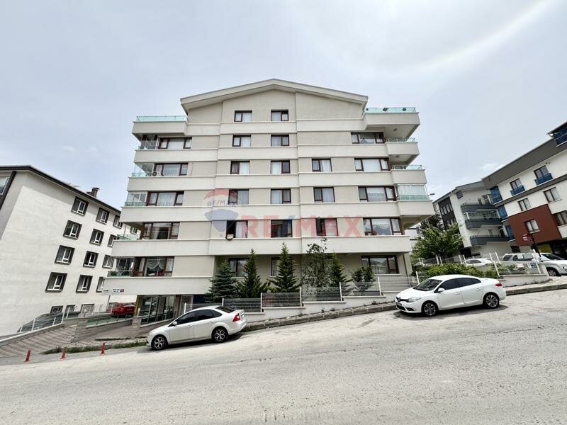 Emlak ofisi Gülbin Çetin, İstanbul, foto
