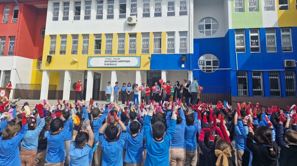 i̇lkokul Kayisdagi Arif Pasa Ilkokulu, İstanbul, foto