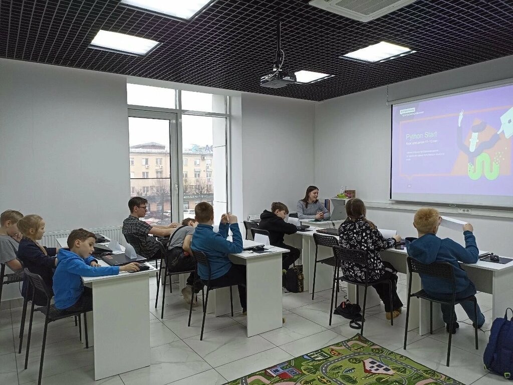 Çocuk ve gençlik merkezleri Algorithmics, Izhevsk, foto