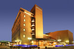 Hotel Mielparque Yokohama (Kanagawa Prefecture, Yokohama, Yamashitacho, 16), otel  Yokohama'dan
