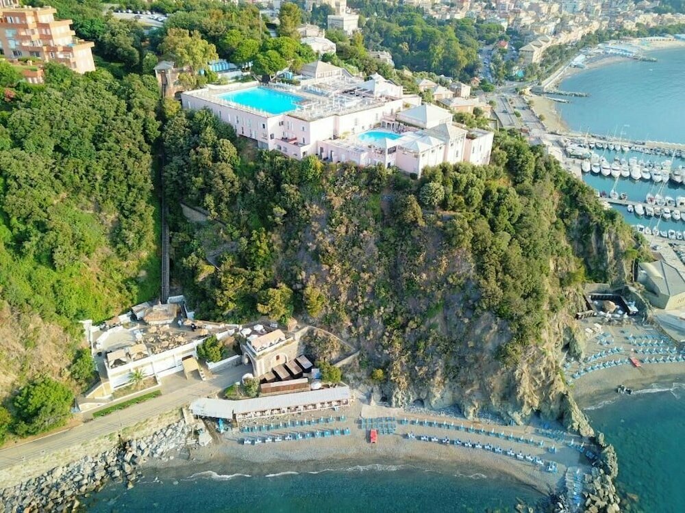 Otel Hotel Punta San Martino, Ligurya, foto