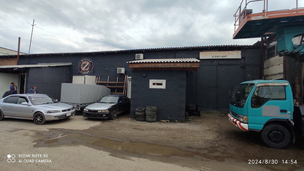 Otomobil servisi Zа линией, Krasnoyarski krayı, foto