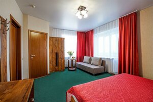 Yamskoy (Antonova-Ovseyenko Street No:25А, Voronezh), otel  Voronej'den