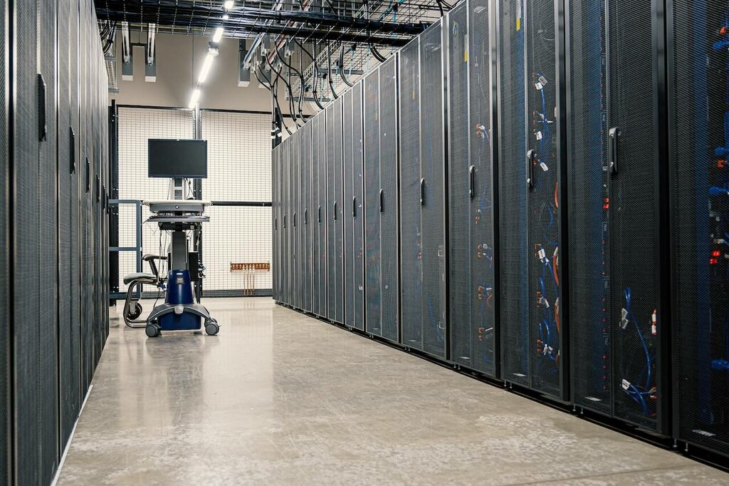 Bilgisayar ve ekipman toptancıları Azcom IT Distribution, Dubai, foto