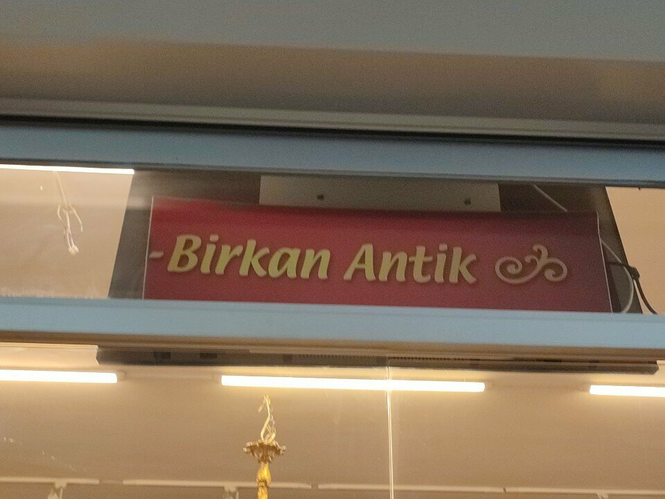 Antikacı dükkanları Birkan Antik, İstanbul, foto