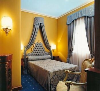 Otel Grand Hotel Sant'Orsola, Campania, foto