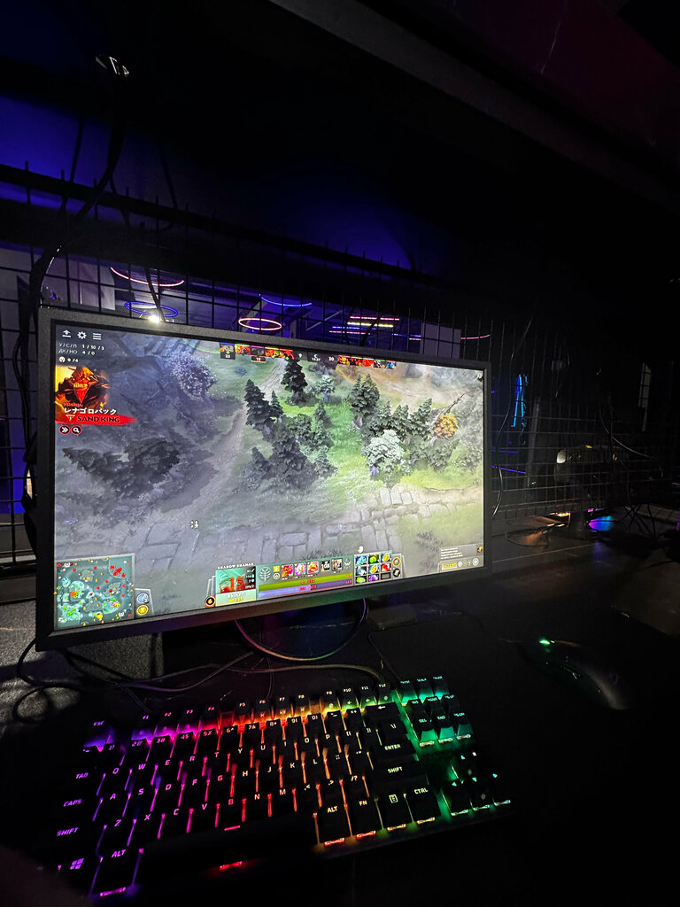 Bilgisayar kulübü GamePoint Cyber Club, Taşkent, foto