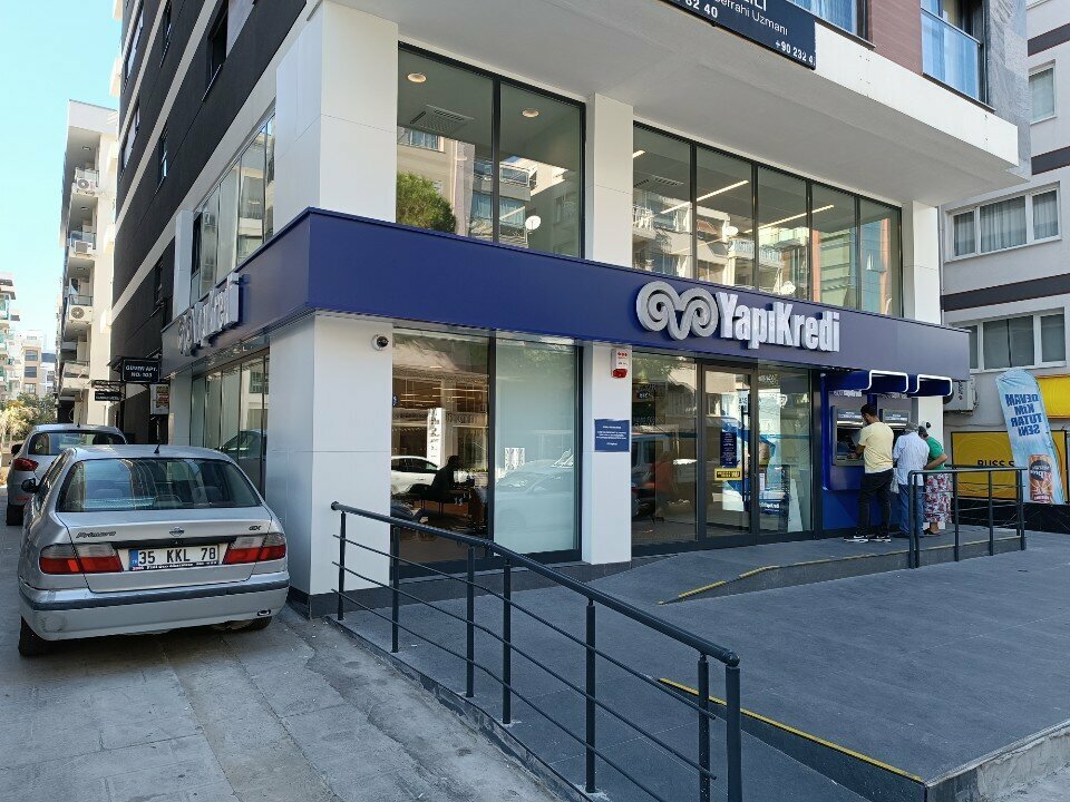 ATM'ler Yapıkredi ATM, İzmir, foto