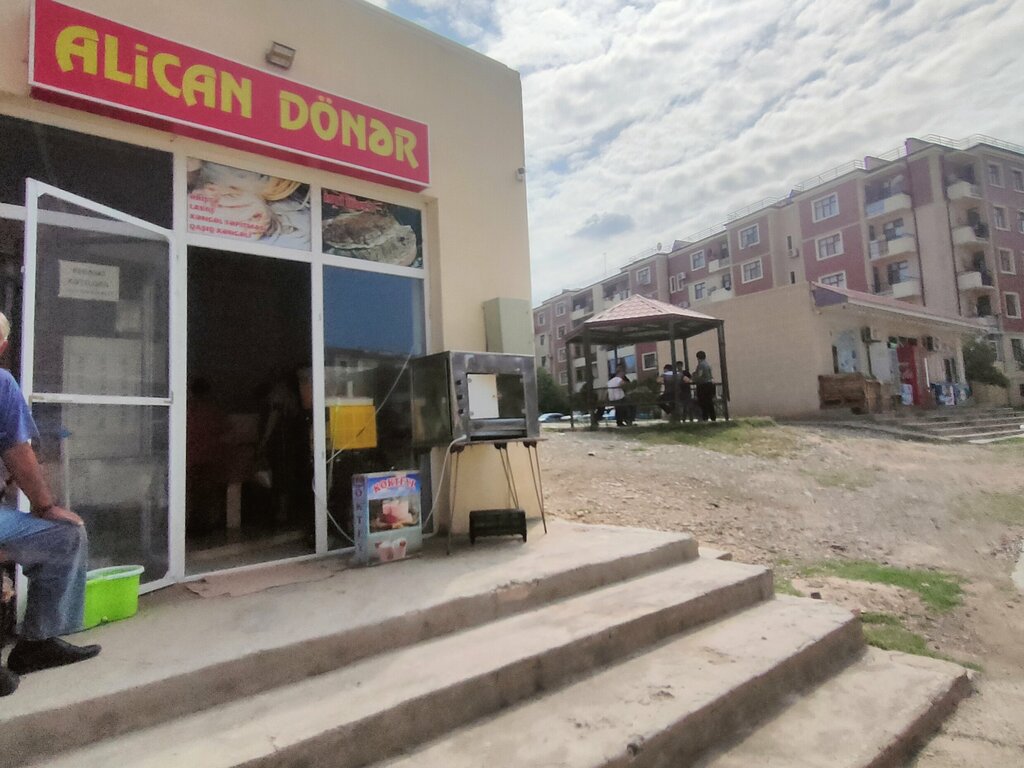 Fast food Alican Dönər, Gence, foto