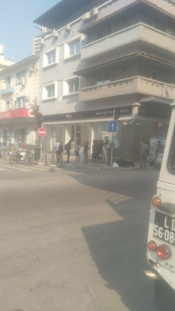 ATM'ler Bfa, Loanda, foto