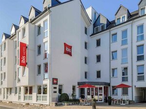 Ibis Koln Leverkusen (Lichstraße No:72, Leverkusen), otel  Leverkusen'den