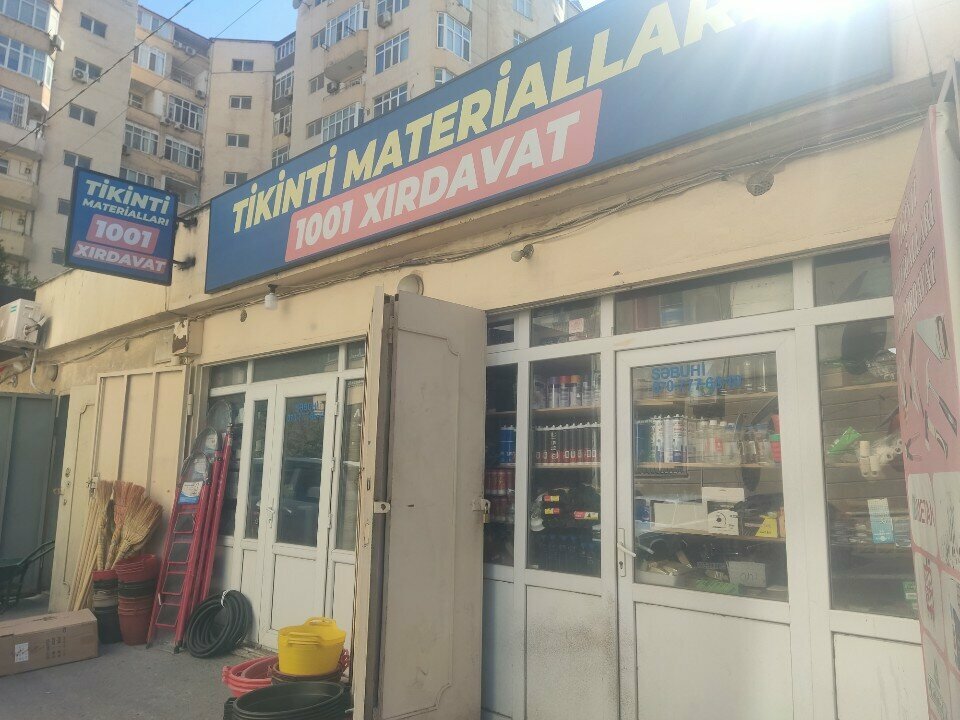 Yapı mağazası Tikinti materialları, Bakü, foto