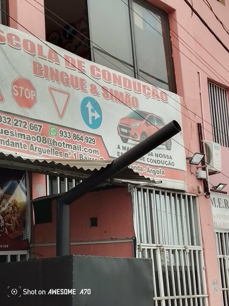 Sürücü kursları Escola de condução, Loanda, foto