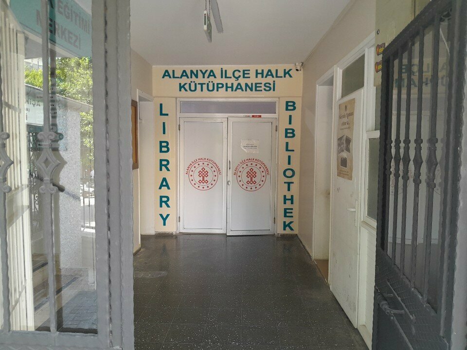 Kütüphaneler Alanya Kütüphanesi, Alanya, foto