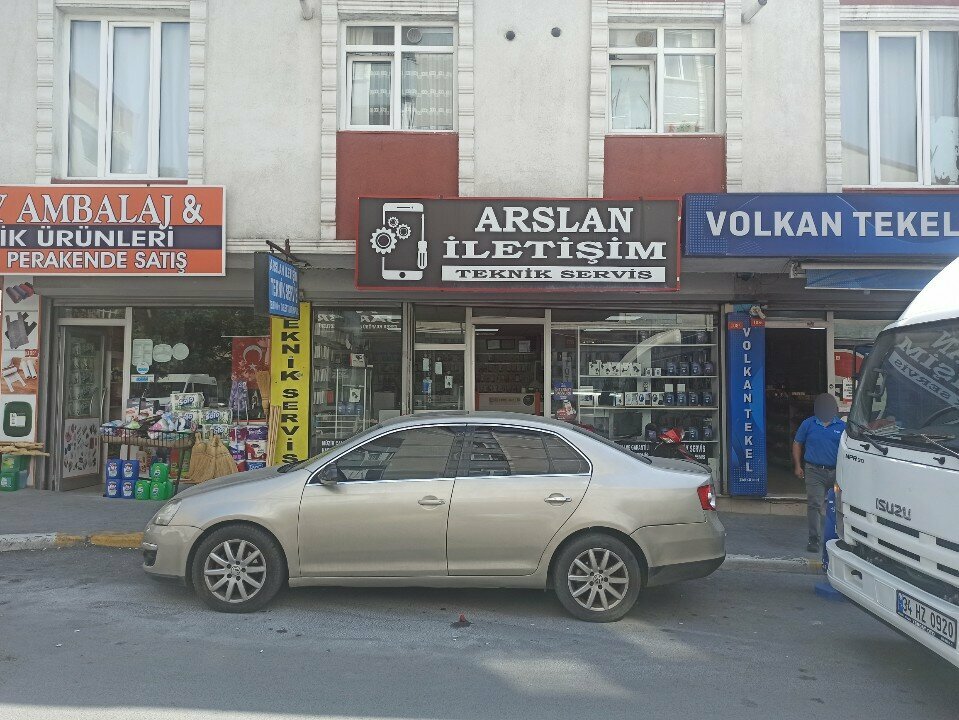 Cep telefonu ve aksesuarları satış mağazaları Arslan İletişim, İstanbul, foto