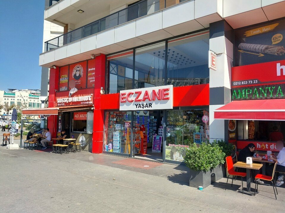 Eczaneler Yaşar Eczanesi, İstanbul, foto