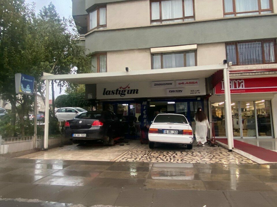 Oto lastik tamiri Lassa Gül Las Otomotiv, Ankara, foto