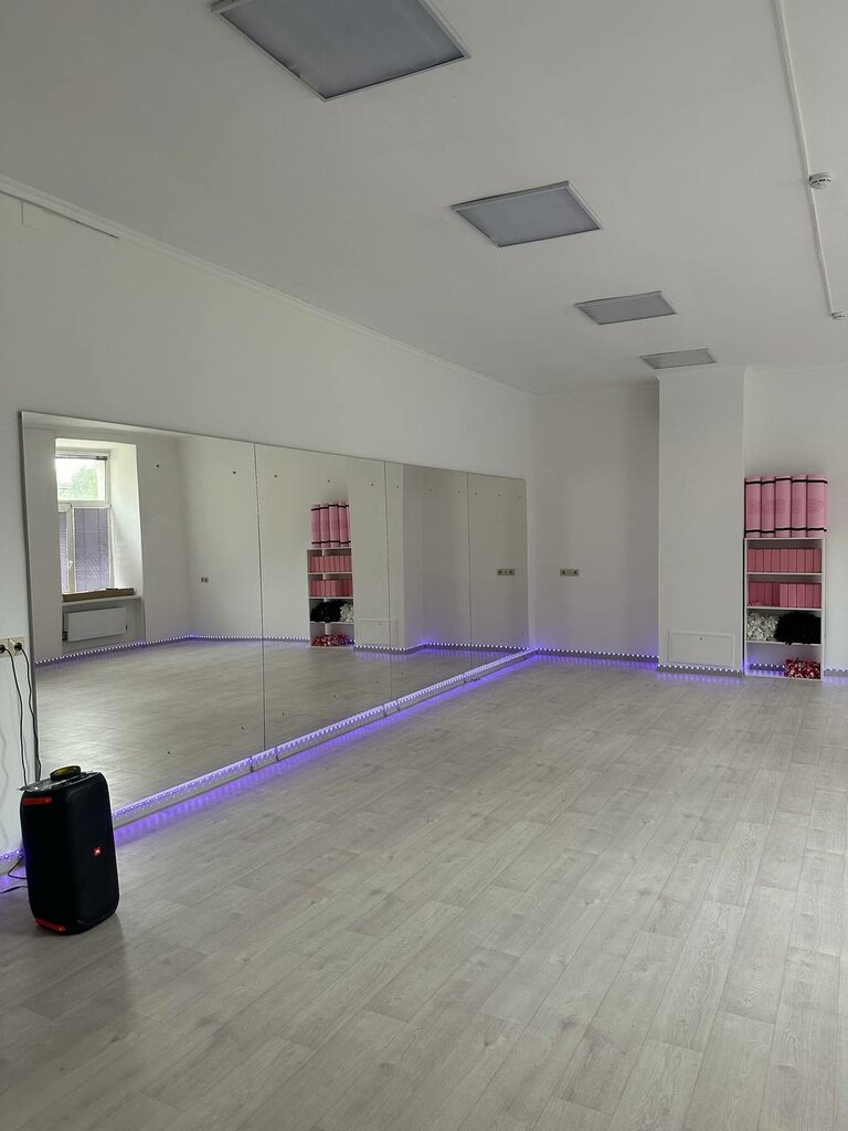 Dans okulları Танцевальная студия Пожар, Mejdureçensk, foto