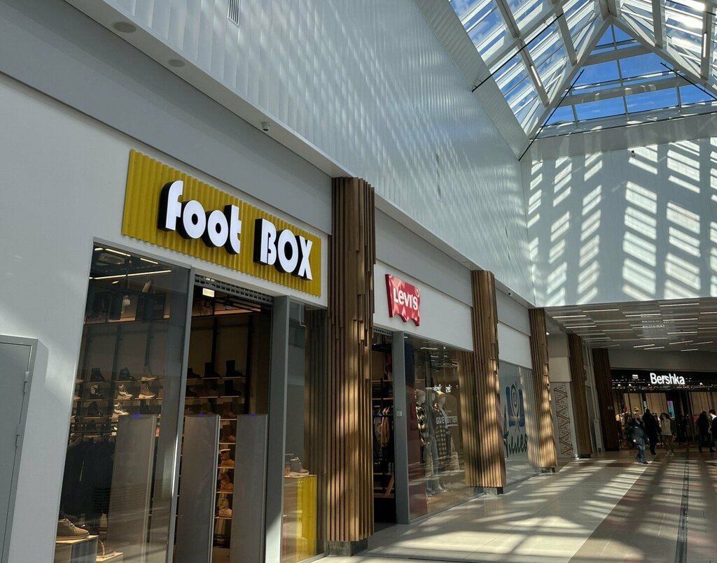 Ayakkabı mağazaları Footbox, Sakhalinsk, foto