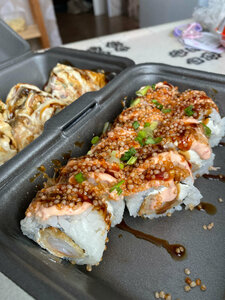 SushiSell (ulitsa Lenina No:52), suşi restoranı  Nizgneudinsk'ten