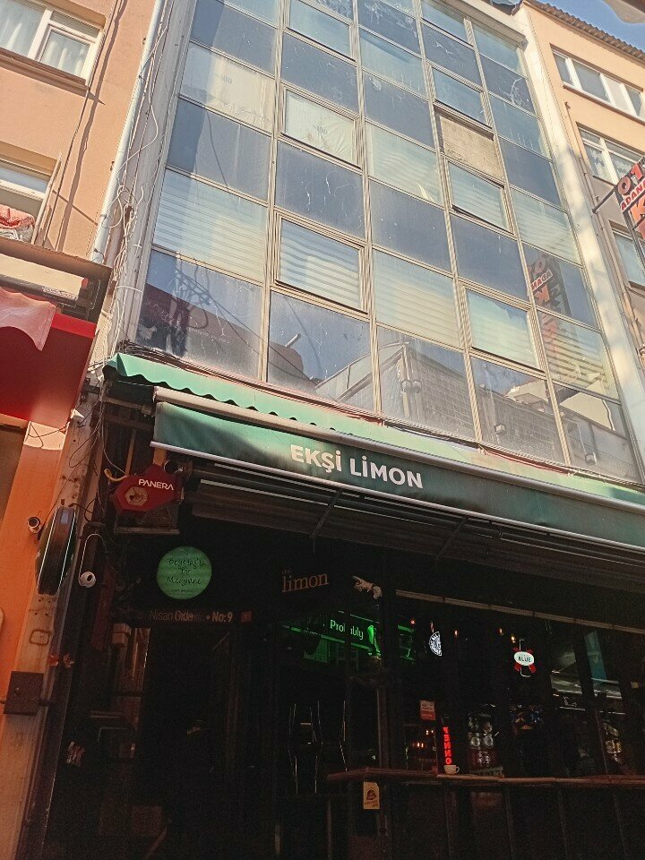 Gece kulüpleri Beşiktaş'ta Bir Meyhane, İstanbul, foto