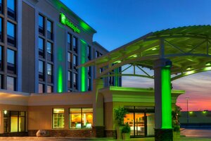 Holiday Inn Express Winnipeg Airport - Polo Park (Manitoba, Winnipeg, Saint James Industrial Park Neighbourhood), otel  Winnipeg'den