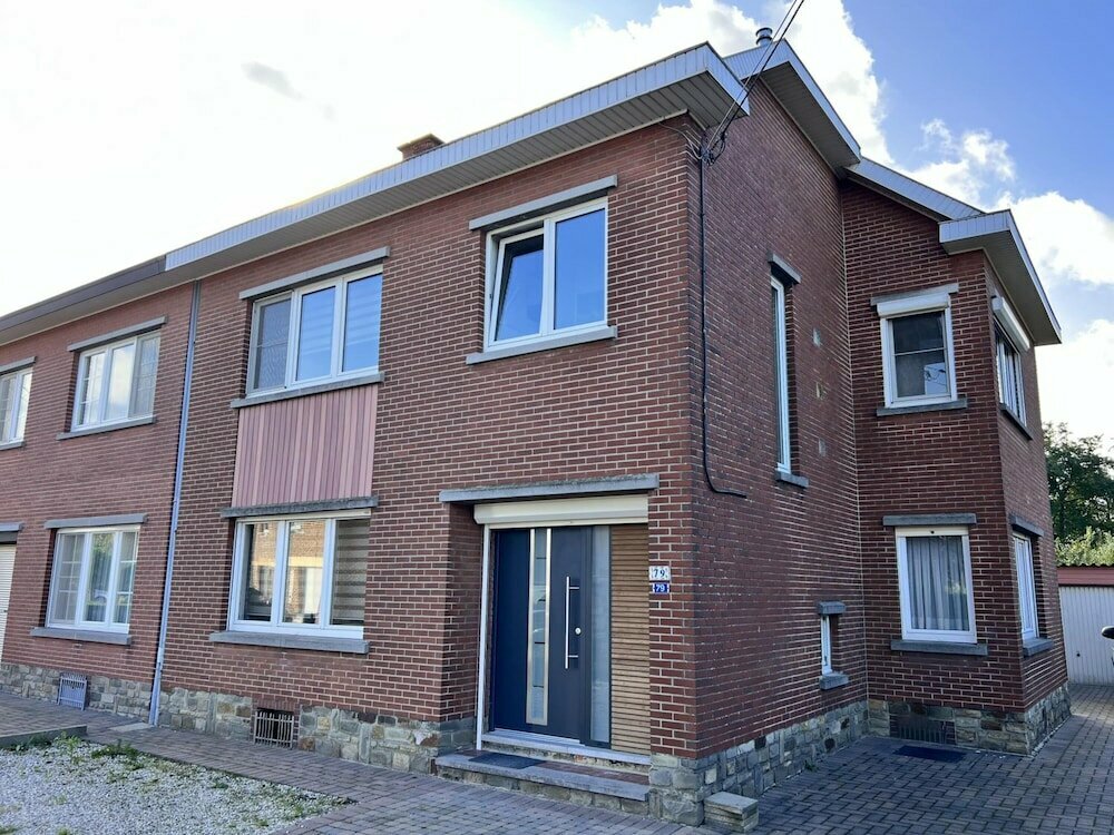 Otel Beautiful House With 4 Bedrooms in Hees, Limburg, foto