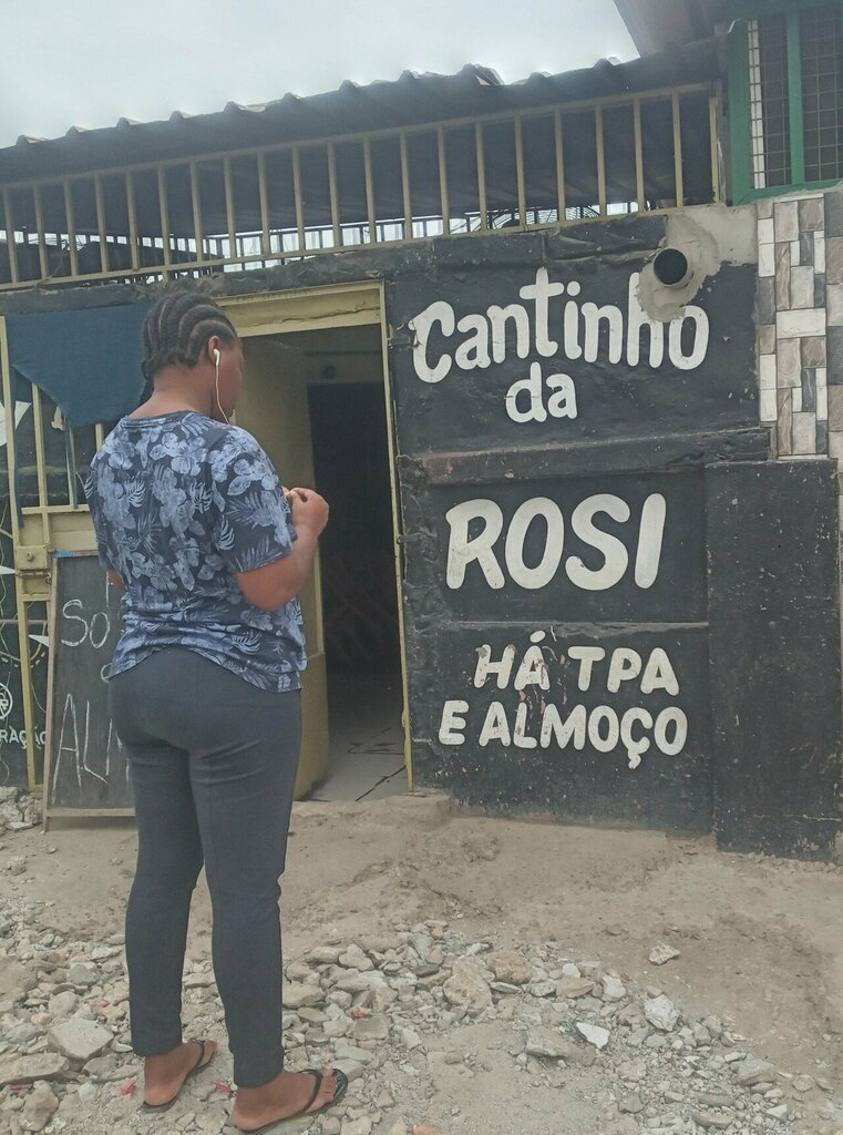 Fast food Cantinho da Rosi, Loanda, foto