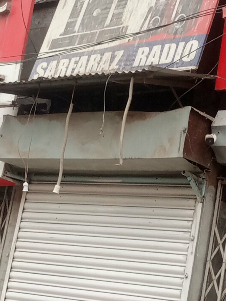 Telsiz cihazlar Sarfaraz radio, Karaçi, foto