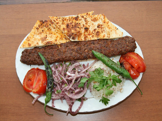 Restoran Yeni Lezzet Kebap Lahmacun Salonu, İstanbul, foto