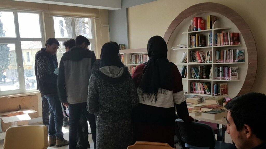 Lise İhsaniye Anadolu İmam Hatip Lisesi, İhsaniye, foto