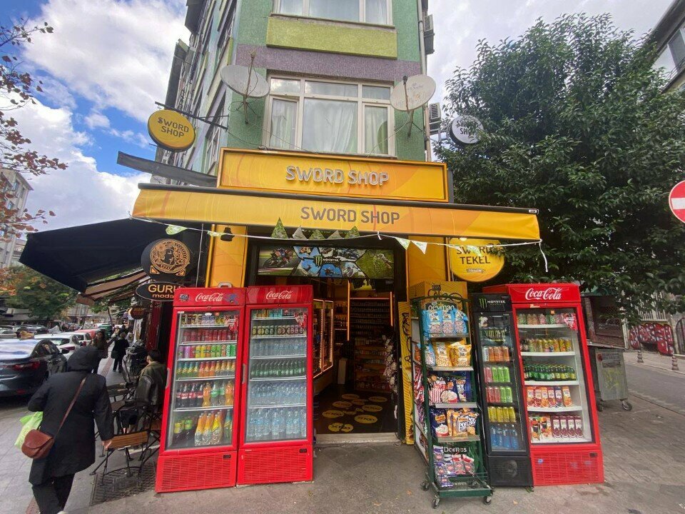 Bira dükkanı Sword Tekel, İstanbul, foto