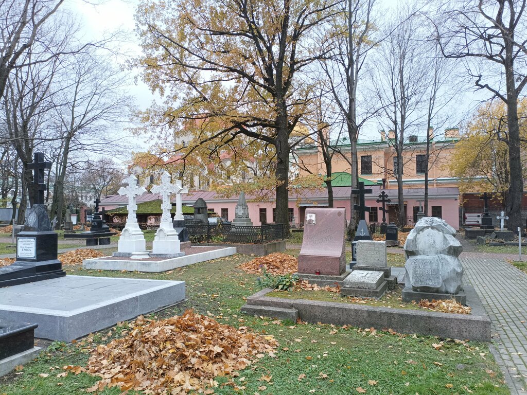 Ünlü kişilerin mezarları Адмирал Николай Оттович фон Эссен, Saint‑Petersburg, foto
