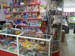 Toys and games (Mukhtar Äwezov street No:153), çocuk oyunları ve oyuncakları  Yekibastuz'dan (Ekibastuz'dan)
