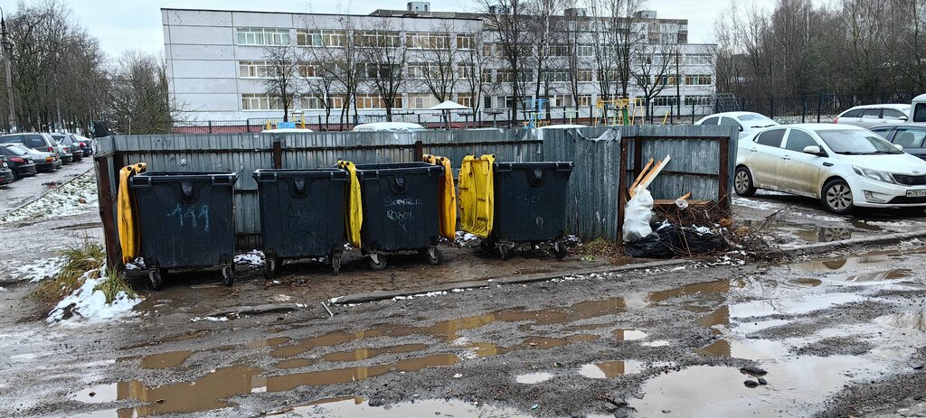 Çöp alanları Trash and garbage disposal area, Smolensk, foto