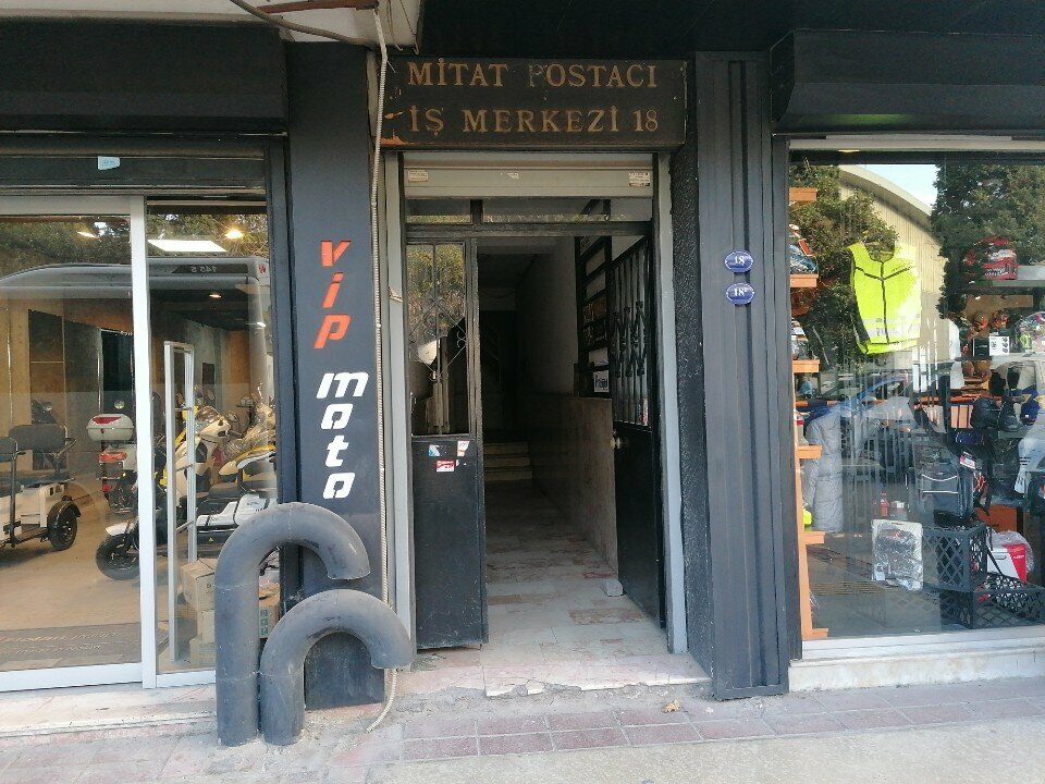 i̇ş merkezi Mithat Postacı İş Merkezi, İzmir, foto