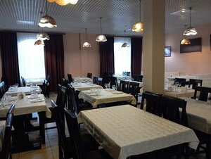 Zarina (ulitsa Pervogo Maya No:15, Krasnoye Selo), restoran  Krasnoye Selo'dan