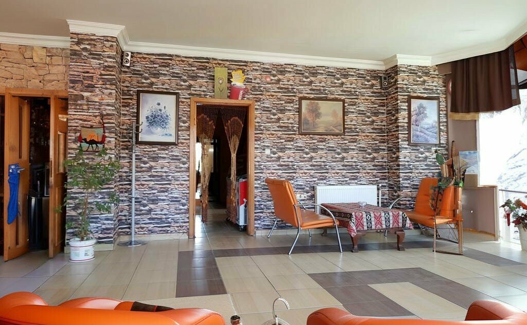 Kafe Cafe Feliçita, Karakoçan, foto