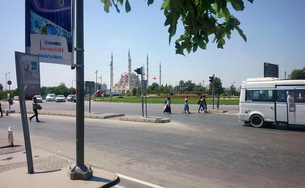 Kültür ve eğlence parkları Şehit J. Onb. Duran Üstündağ Parkı, Adana, foto