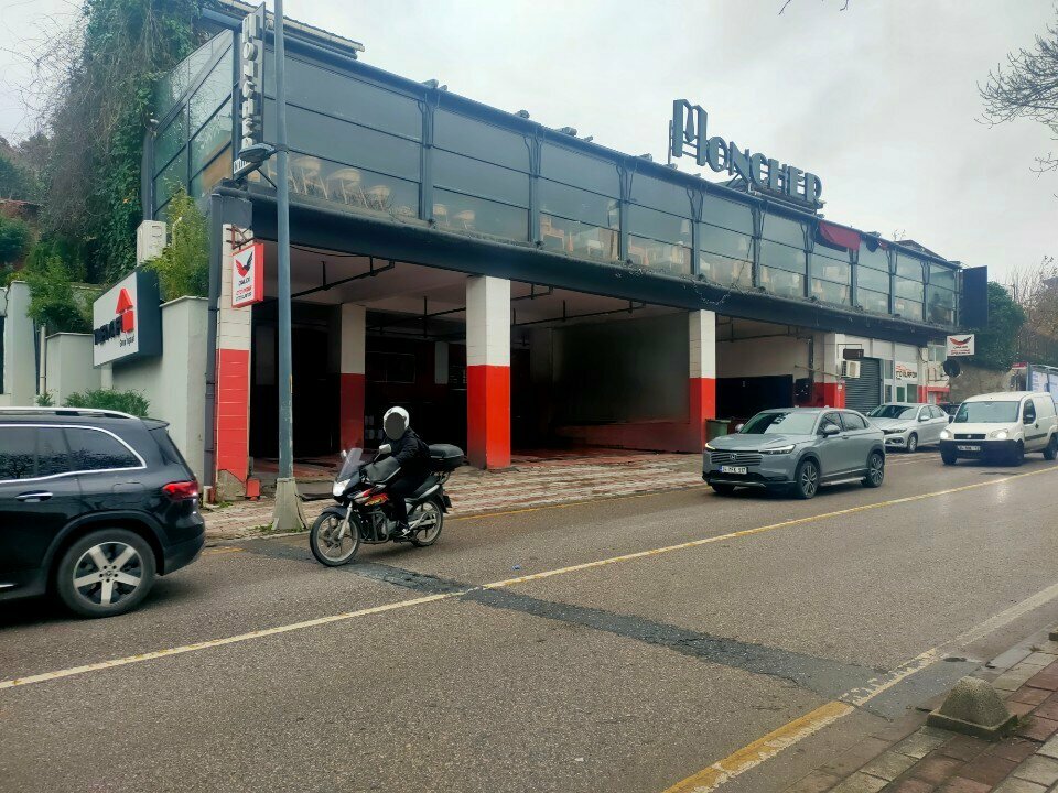 Otomobil satış galerileri Çamlıca Oto Yıkama, İstanbul, foto