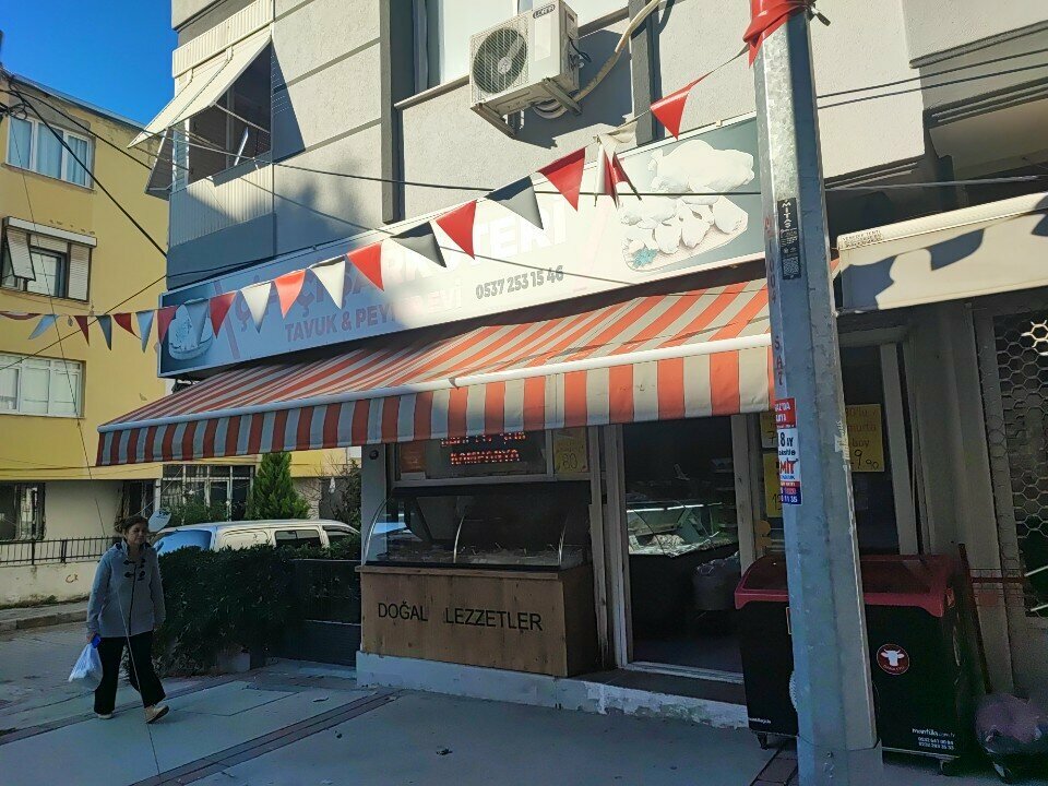 Süt ürünleri satış mağazaları Çiftçi Şarküteri, İzmir, foto