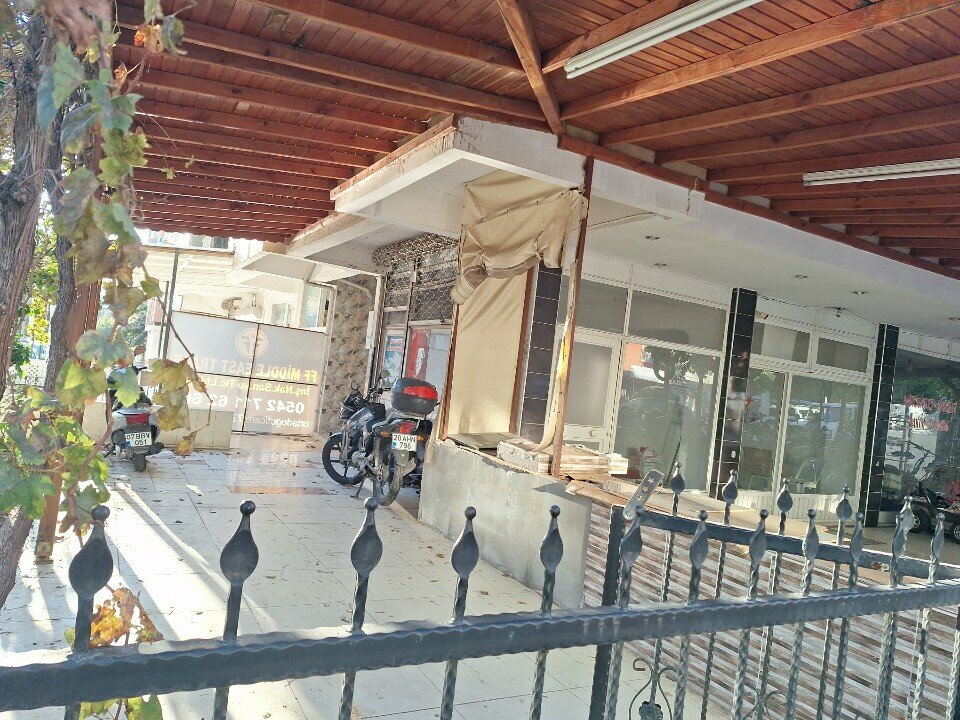 Kafe Öz Develi Cıvıklı Salonu, Antalya, foto