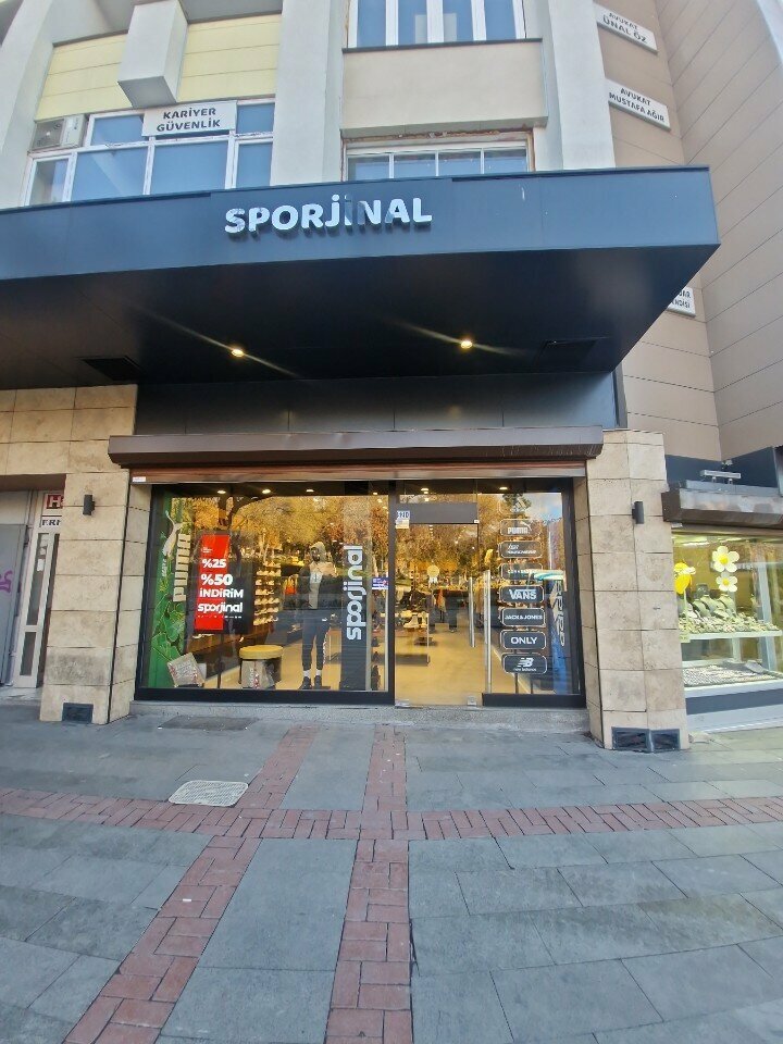 Spor giyim ve ayakkabı Sporjinal, Konya, foto