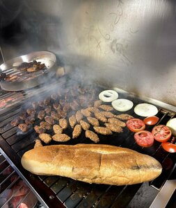 Meşhur Köfteci Öz Çobanoğlu Et Mangal (Samsun, Çarşamba, Atatürk Bul.), restoran  Çarşamba'dan