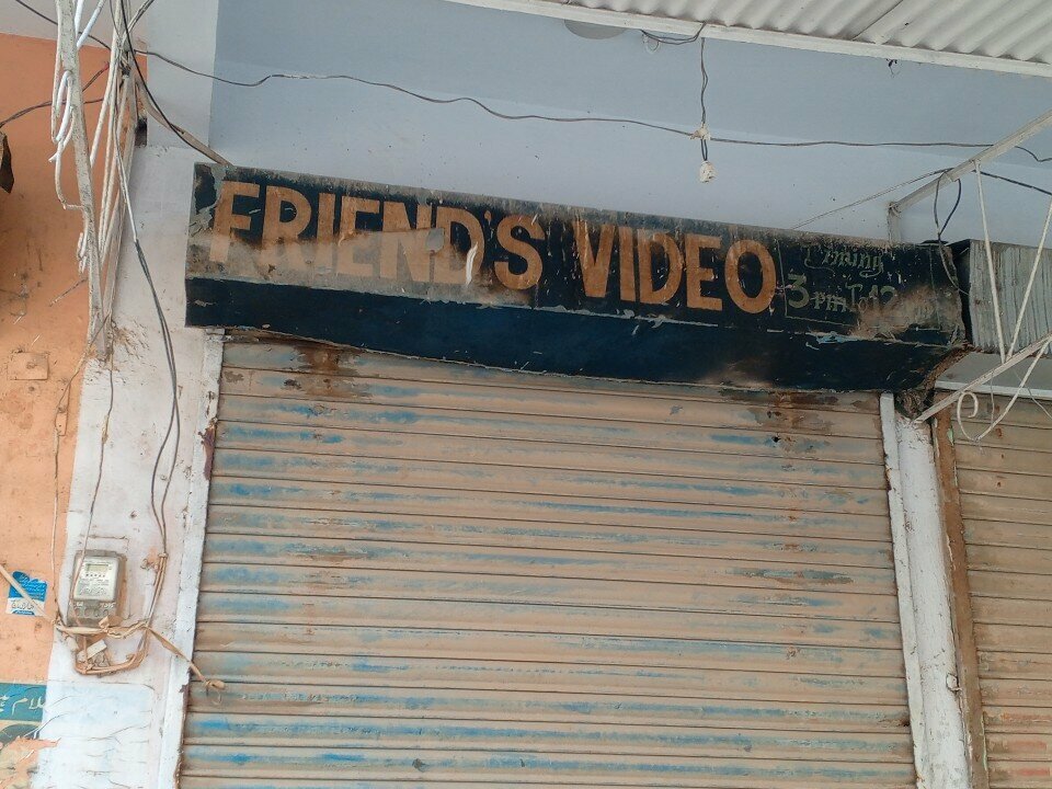 Grafik tasarımcılar Friend video, Karaçi, foto