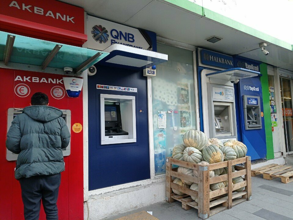 ATM'ler Qnb Finansbank, İstanbul, foto